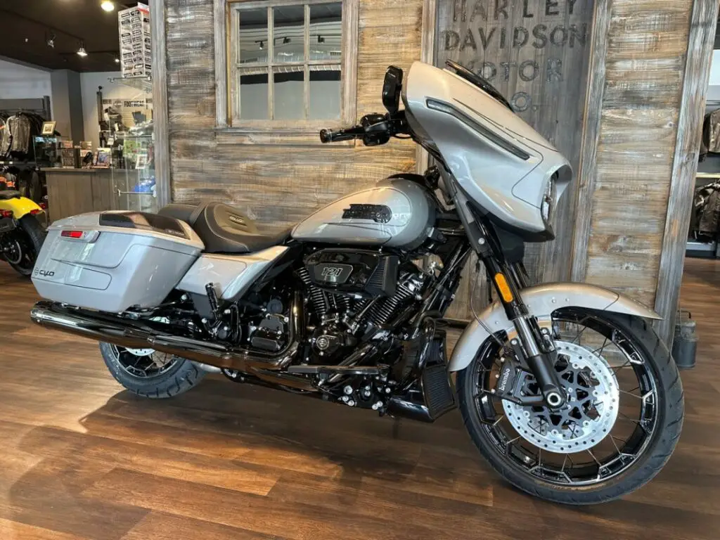 Unleash The Beast A Deep Dive Into The 2023 Harley Davidson Street Glide Specialfeed