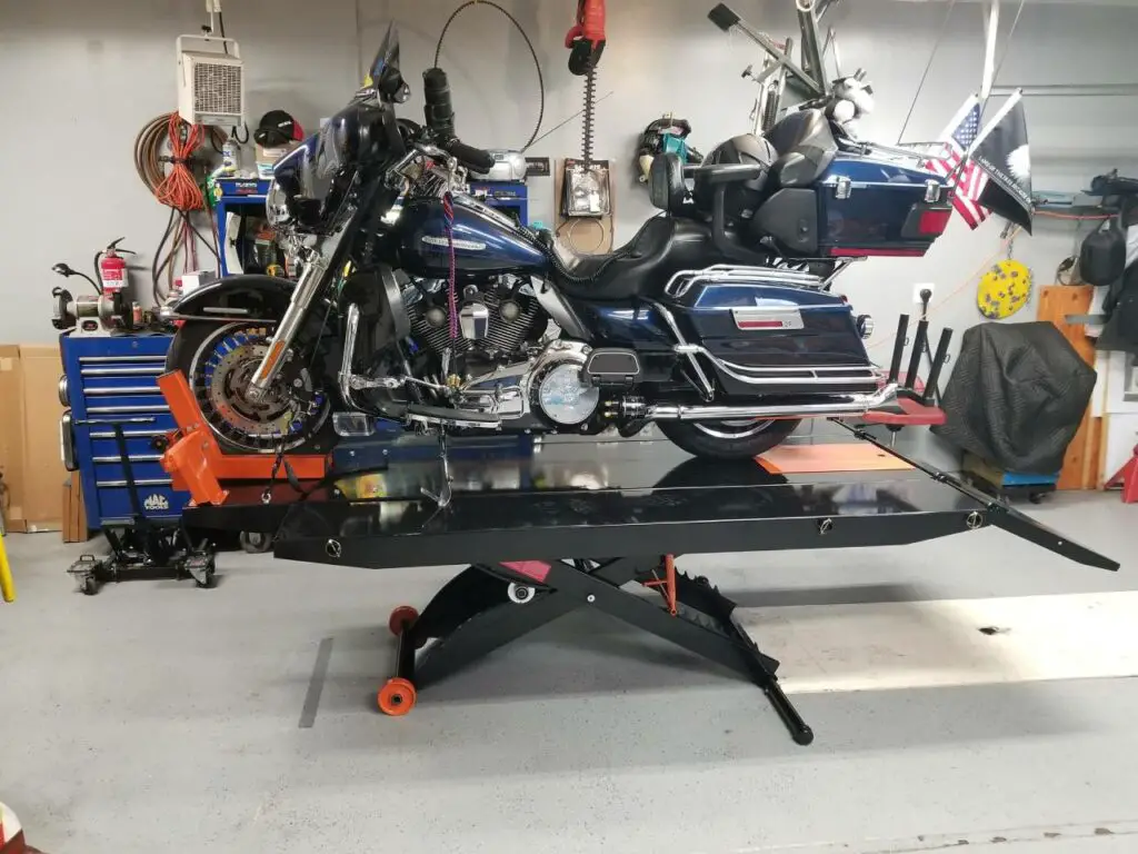 How Much Weight Can A Typical Motorcycle Lift Support When Lifting A ...