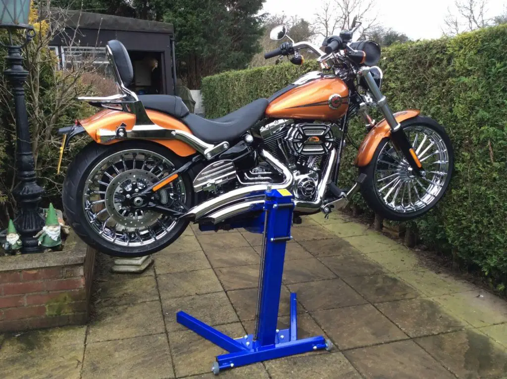 Motorcycle Lift For Harley-Davidson - White Star Rides